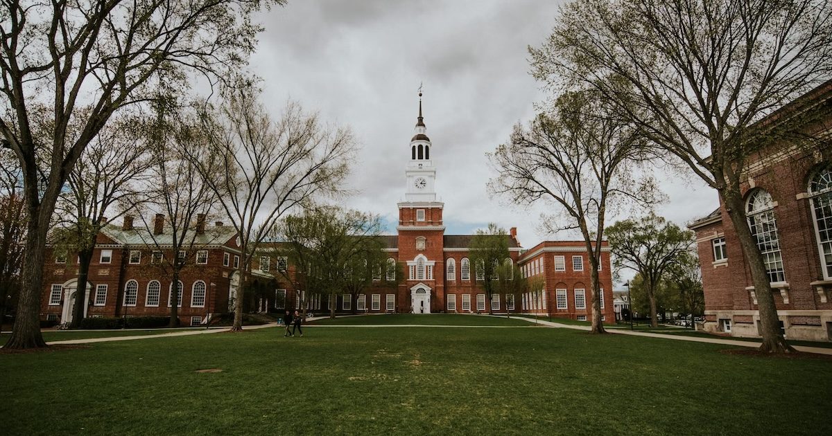 The Importance of College Tours: 5 tips to get the most out of them ...